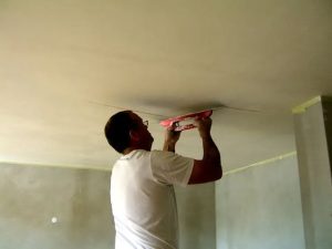 Tavan Boyası Nasıl Yapılır? Tavan Boyası - Tarz Kadın